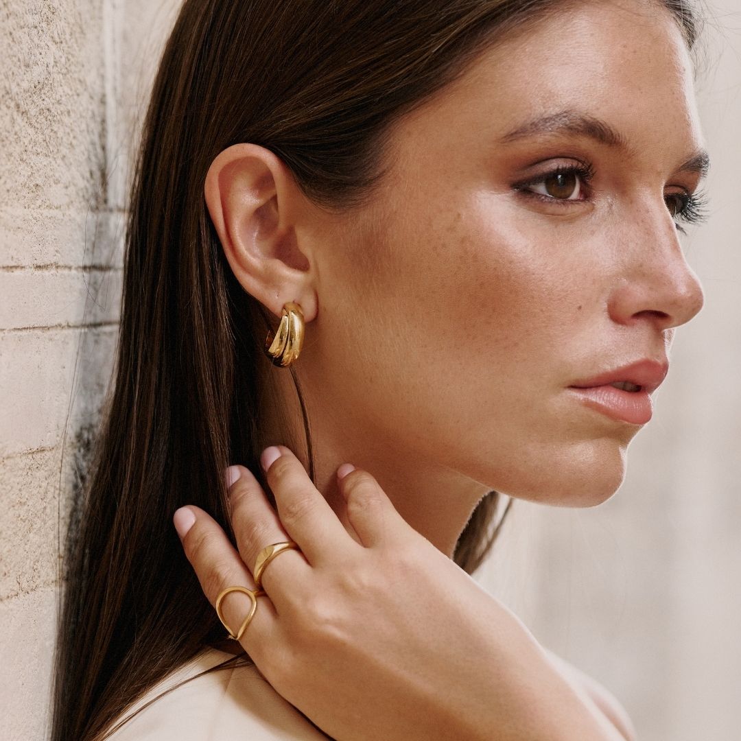 Cosmic Ring – Mettle & Bloom