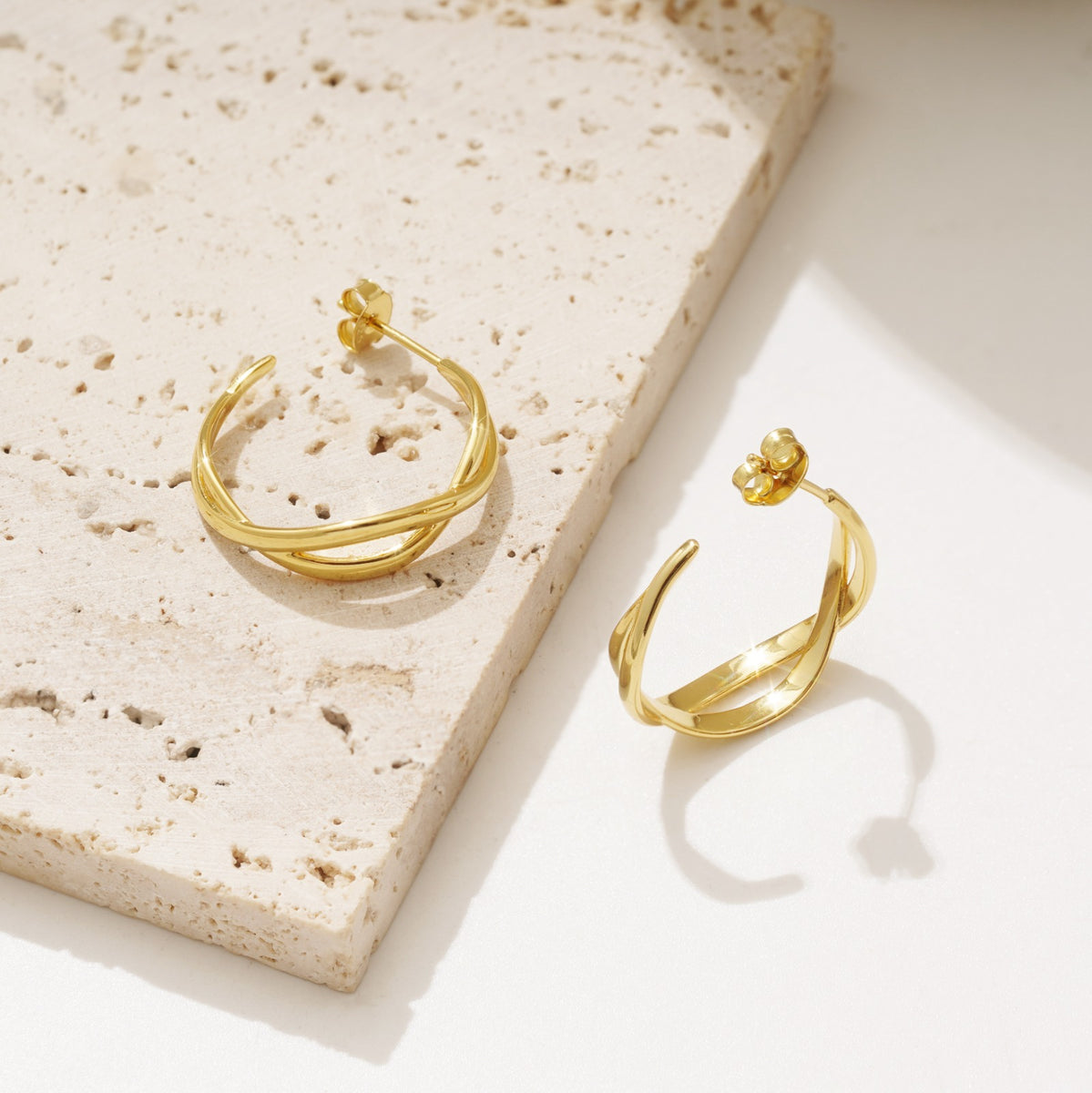 Fianna Hoops Gold – Mettle & Bloom